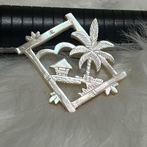 Vintage | Jewelry | Vintage Mother Of Pearl Carved Coconut Tree Hut ...